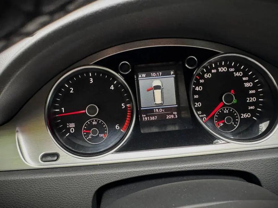 Brūns Volkswagen Passat B7 2012 Jūrmala, ar dzinēja tilpumu 2.00 L un nobraukumu 191 tūkst. km par 1 €, foto 19 vietnē AUTOMOTO.COM.LV