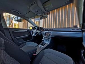 Brown Volkswagen Passat B7 2012 in Riga, with an engine capacity of 1.60 L and mileage of 401 thousand km for 3990 €, photo 4 on AUTOMOTO.COM.LV