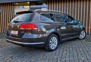Brown Volkswagen Passat B7 2012 in Riga, with an engine capacity of 1.60 L and mileage of 401 thousand km for 3990 €, photo 17 on AUTOMOTO.COM.LV