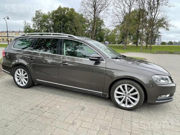 Brūns Volkswagen Passat B7 2012 Jelgava, ar dzinēja tilpumu 2.00 L un nobraukumu 302 tūkst. km par 5200 €, foto 2 vietnē AUTOMOTO.COM.LV
