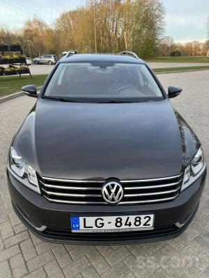 Brown Volkswagen Passat B7 2013 in Riga, with an engine capacity of 2.00 L and mileage of 273 thousand km for 4800 €, photo 4 on AUTOMOTO.COM.LV