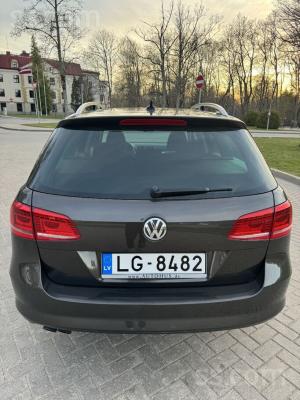 Brown Volkswagen Passat B7 2013 in Riga, with an engine capacity of 2.00 L and mileage of 273 thousand km for 4800 €, photo 7 on AUTOMOTO.COM.LV