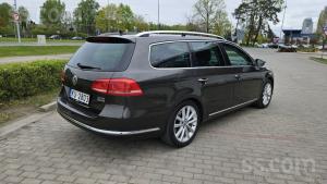 Brown Volkswagen Passat B7 2013 in Riga, with an engine capacity of 2.00 L and mileage of 320 thousand km for 4500 €, photo 4 on AUTOMOTO.COM.LV