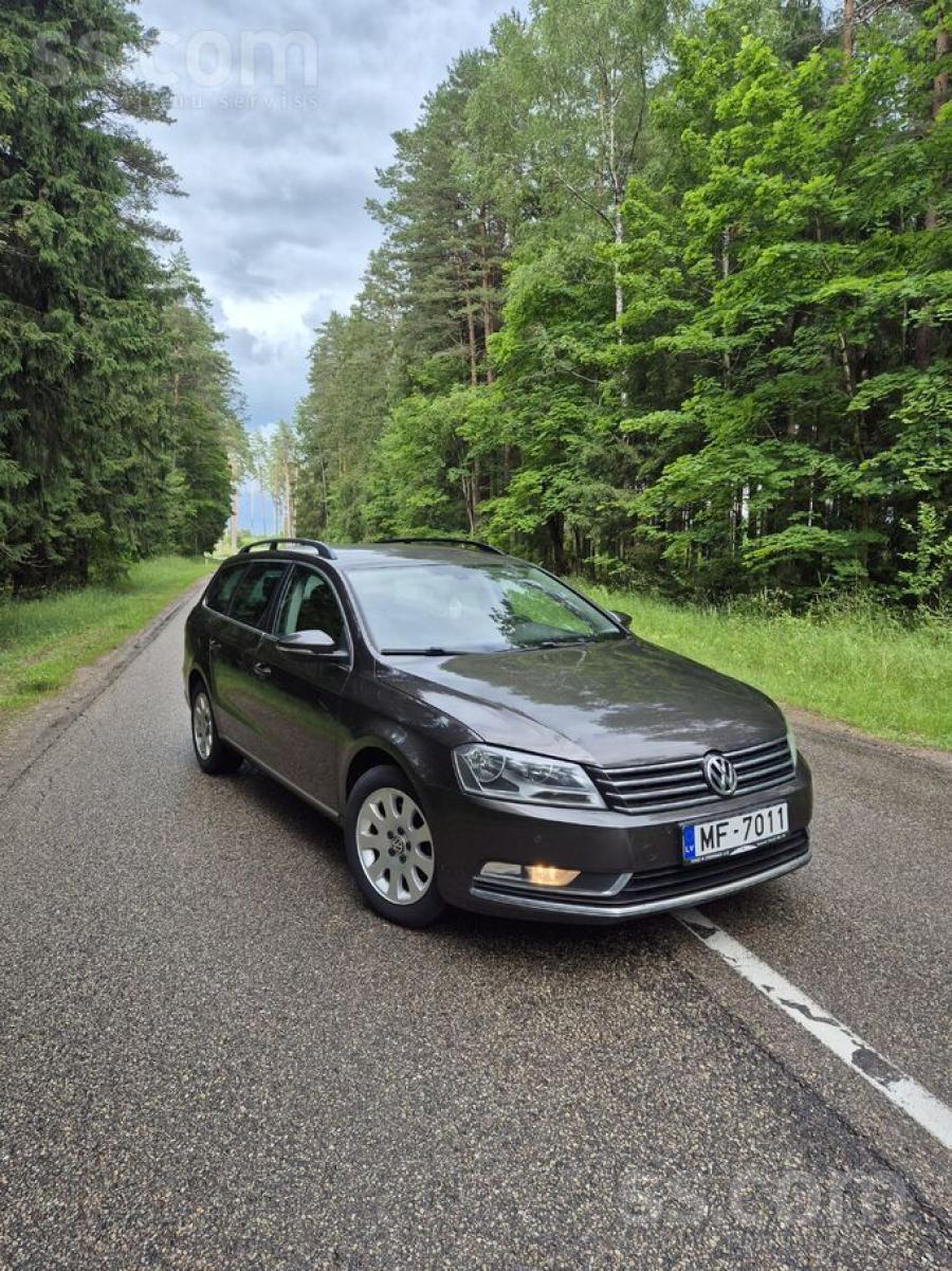 Brūns Volkswagen Passat B7 2013 Daugavpils, ar dzinēja tilpumu 1.40 L un nobraukumu 257 tūkst. km par 2700 €, foto 1 vietnē AUTOMOTO.COM.LV
