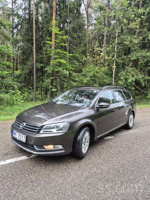 Brūns Volkswagen Passat B7 2013 Daugavpils, ar dzinēja tilpumu 1.40 L un nobraukumu 257 tūkst. km par 2700 €, foto 2 vietnē AUTOMOTO.COM.LV