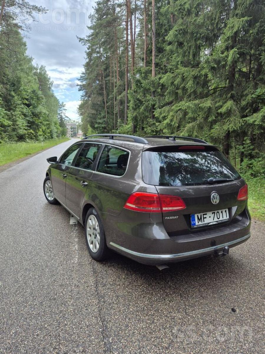 Brūns Volkswagen Passat B7 2013 Daugavpils, ar dzinēja tilpumu 1.40 L un nobraukumu 257 tūkst. km par 2700 €, foto 4 vietnē AUTOMOTO.COM.LV