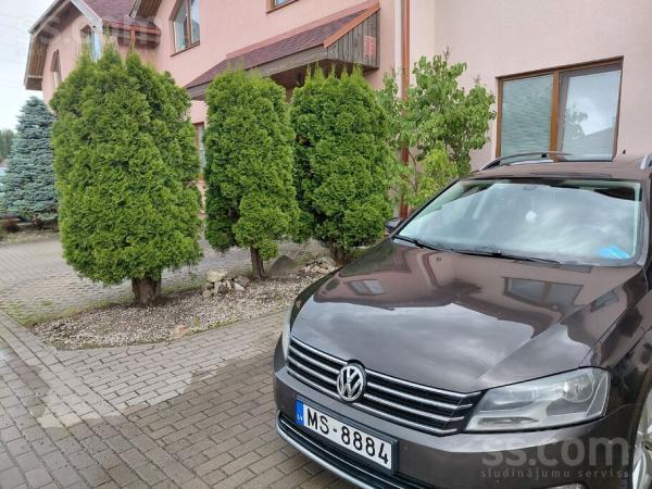 Brown Volkswagen Passat B7 2013 in Riga, with an engine capacity of 2.00 L and mileage of 354 thousand km for 4100 €, photo 2 on AUTOMOTO.COM.LV