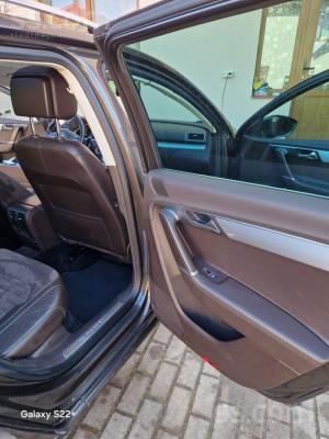 Brūns Volkswagen Passat B7 2013 Rīga, ar dzinēja tilpumu 2.00 L un nobraukumu 354 tūkst. km par 4100 €, foto 12 vietnē AUTOMOTO.COM.LV
