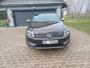 Brown Volkswagen Passat B7 2014 in Limbazi, with an engine capacity of 2.00 L and mileage of 259 thousand km for 7900 €, photo 4 on AUTOMOTO.COM.LV