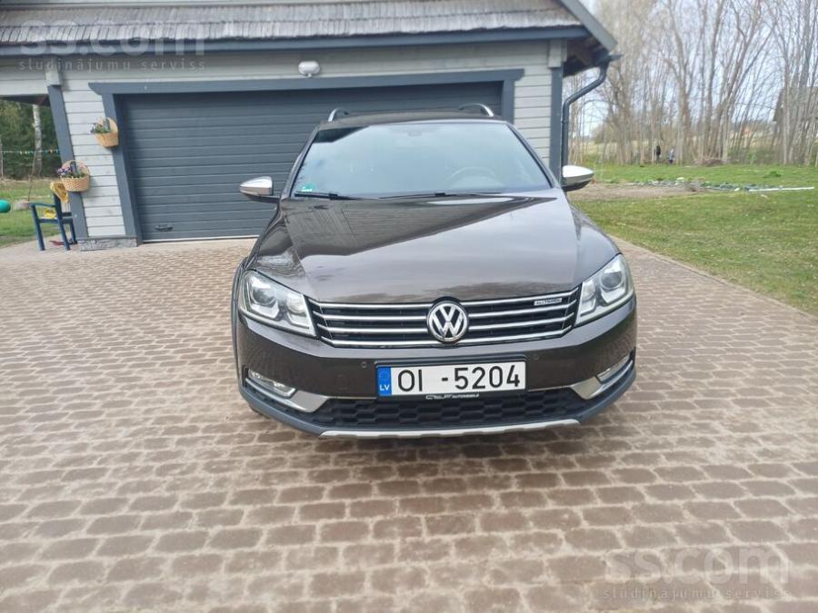Brown Volkswagen Passat B7 2014 in Limbazi, with an engine capacity of 2.00 L and mileage of 259 thousand km for 7900 €, photo 4 on AUTOMOTO.COM.LV