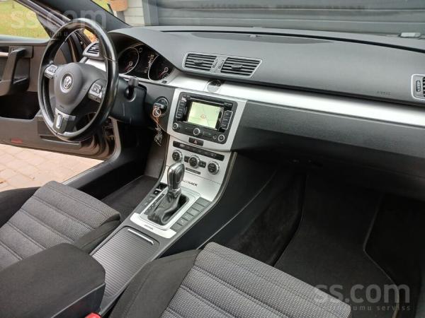 Brown Volkswagen Passat B7 2014 in Limbazi, with an engine capacity of 2.00 L and mileage of 259 thousand km for 7900 €, photo 8 on AUTOMOTO.COM.LV