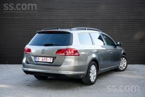 Brown Volkswagen Passat B7 2014 in Riga, with an engine capacity of 1.60 L and mileage of 216 thousand km for 6990 €, photo 4 on AUTOMOTO.COM.LV