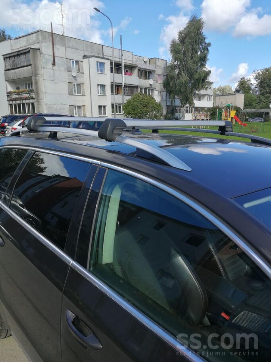 Brown Volkswagen Passat B7 2014 in Bauska, with an engine capacity of 2.00 L and mileage of 390 thousand km for 4500 €, photo 11 on AUTOMOTO.COM.LV
