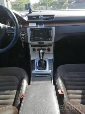 Brown Volkswagen Passat B7 2014 in Bauska, with an engine capacity of 2.00 L and mileage of 390 thousand km for 4500 €, photo 13 on AUTOMOTO.COM.LV