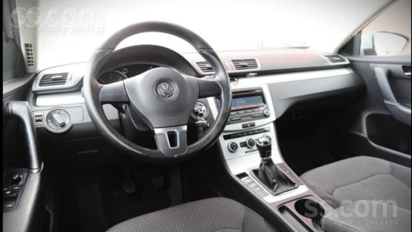 Grey Volkswagen Passat B7 2013 in Riga, with an engine capacity of 2.00 L and mileage of 335 thousand km for 3200 €, photo 10 on AUTOMOTO.COM.LV