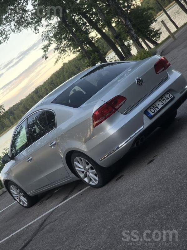 Pelēks Volkswagen Passat B7 2011 Daugavpils, ar dzinēja tilpumu 2.00 L un nobraukumu 289 tūkst. km par 3700 €, foto 1 vietnē AUTOMOTO.COM.LV