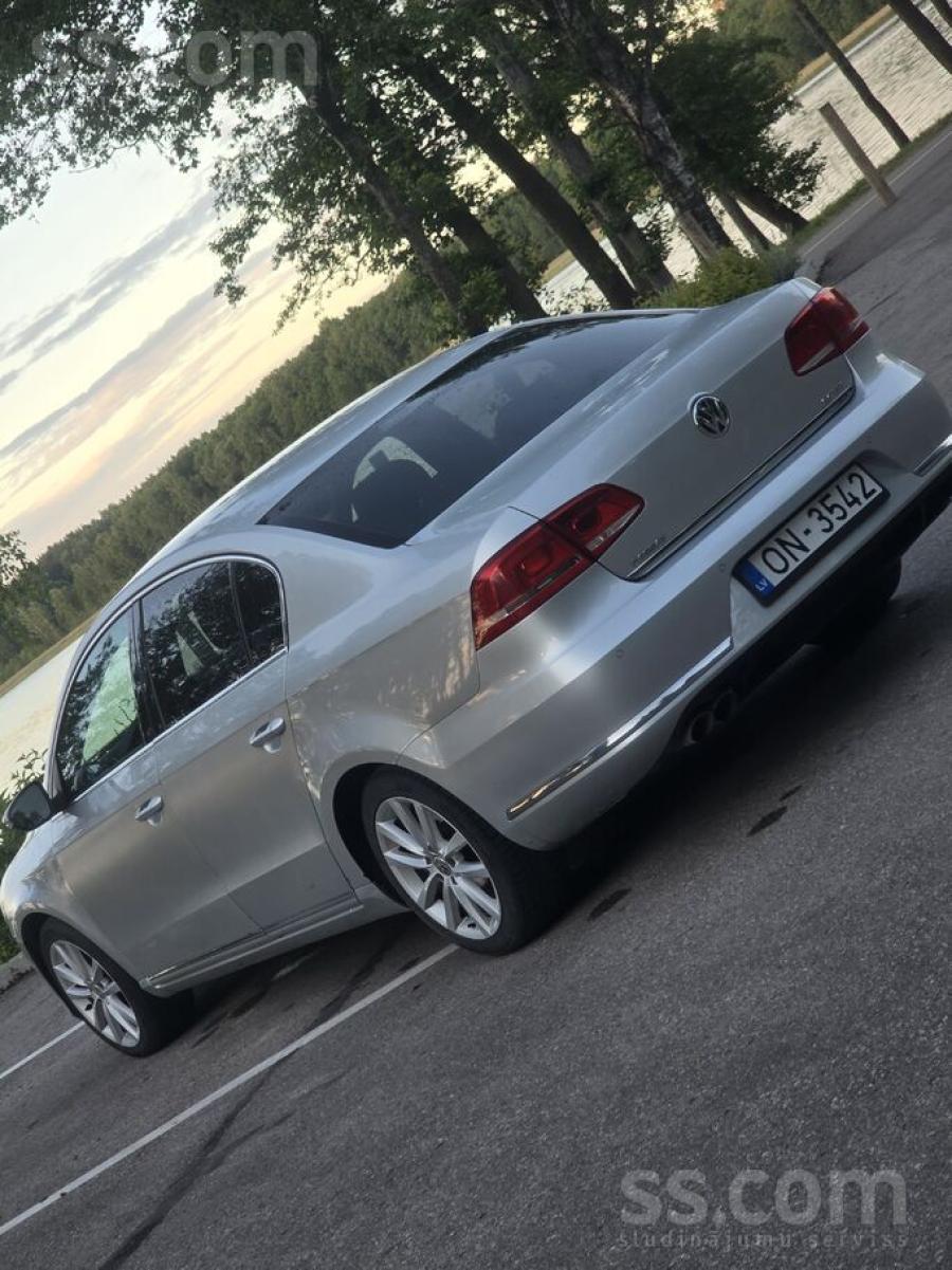 Pelēks Volkswagen Passat B7 2011 Daugavpils, ar dzinēja tilpumu 2.00 L un nobraukumu 289 tūkst. km par 3700 €, foto 1 vietnē AUTOMOTO.COM.LV