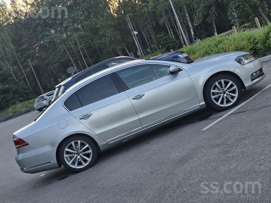 Pelēks Volkswagen Passat B7 2011 Daugavpils, ar dzinēja tilpumu 2.00 L un nobraukumu 289 tūkst. km par 3700 €, foto 5 vietnē AUTOMOTO.COM.LV