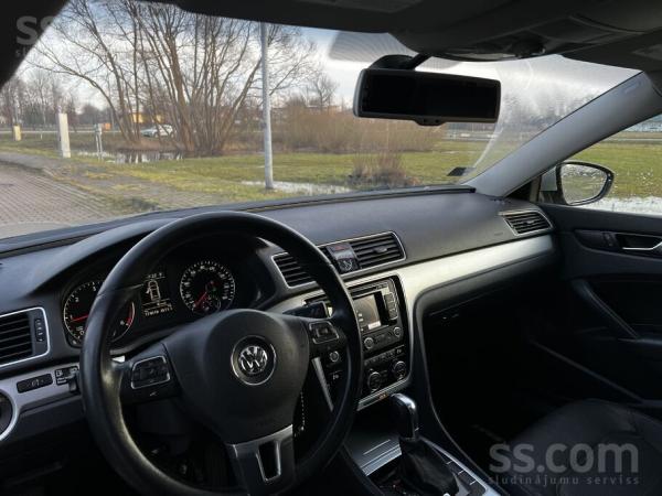 Pelēks Volkswagen Passat B7 2012 Rīga, ar dzinēja tilpumu 2.00 L un nobraukumu 204 tūkst. km par 8500 €, foto 11 vietnē AUTOMOTO.COM.LV