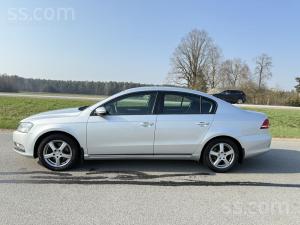 Grey Volkswagen Passat B7 2012 in Riga, with an engine capacity of 1.80 L and mileage of 117 thousand km for 5100 €, photo  on AUTOMOTO.COM.LV