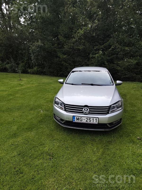 Grey Volkswagen Passat B7 2012 in Jekabpils, with an engine capacity of 1.80 L and mileage of 220 thousand km for 2800 €, photo 1 on AUTOMOTO.COM.LV