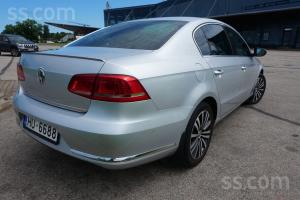 Pelēks Volkswagen Passat B7 2012 Rīga, ar dzinēja tilpumu 1.80 L un nobraukumu 133 tūkst. km par 8000 €, foto 4 vietnē AUTOMOTO.COM.LV