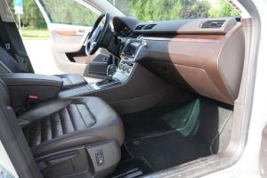 Pelēks Volkswagen Passat B7 2012 Rīga, ar dzinēja tilpumu 1.80 L un nobraukumu 133 tūkst. km par 8000 €, foto 7 vietnē AUTOMOTO.COM.LV