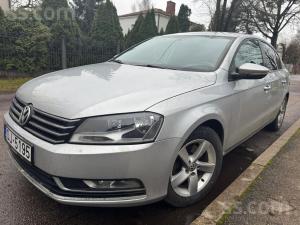 Pelēks Volkswagen Passat B7 2013 Rīga, ar dzinēja tilpumu 2.00 L un nobraukumu 299 tūkst. km par 4590 €, foto 2 vietnē AUTOMOTO.COM.LV