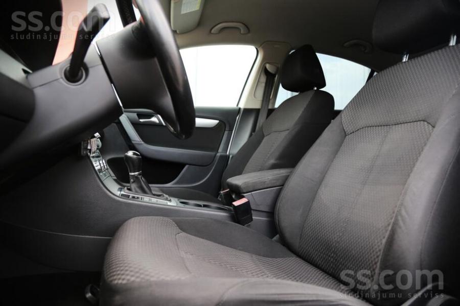 Pelēks Volkswagen Passat B7 2013 Rīga, ar dzinēja tilpumu 2.00 L un nobraukumu 335 tūkst. km par 3495 €, foto 12 vietnē AUTOMOTO.COM.LV