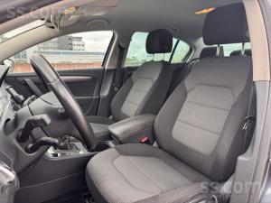 Grey Volkswagen Passat B7 2014 in Riga, with an engine capacity of 1.40 L and mileage of 212 thousand km for 4995 €, photo 12 on AUTOMOTO.COM.LV