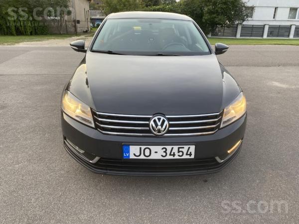 Pelēks Volkswagen Passat B7 2014 Rīga, ar dzinēja tilpumu 2.00 L un nobraukumu 211 tūkst. km par 5350 €, foto 10 vietnē AUTOMOTO.COM.LV