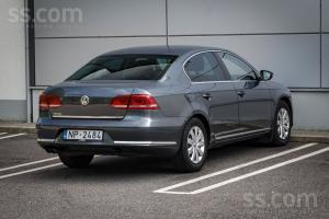 Grey Volkswagen Passat B7 2014 in Riga, with an engine capacity of 1.40 L and mileage of 213 thousand km for 5500 €, photo 5 on AUTOMOTO.COM.LV