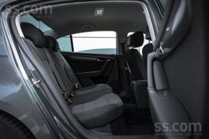 Grey Volkswagen Passat B7 2014 in Riga, with an engine capacity of 1.40 L and mileage of 213 thousand km for 5500 €, photo 13 on AUTOMOTO.COM.LV
