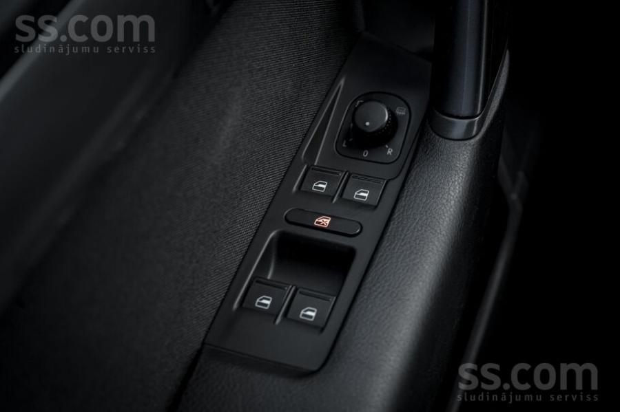 Grey Volkswagen Passat B7 2014 in Riga, with an engine capacity of 1.40 L and mileage of 213 thousand km for 5500 €, photo 24 on AUTOMOTO.COM.LV