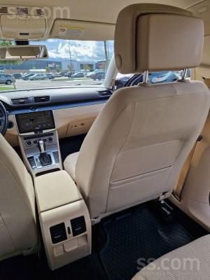 Grey Volkswagen Passat B7 2014 in Riga, with an engine capacity of 1.40 L and mileage of 212 thousand km for 5190 €, photo 12 on AUTOMOTO.COM.LV