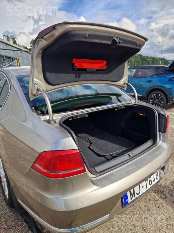 Pelēks Volkswagen Passat B7 2014 Rīga, ar dzinēja tilpumu 1.40 L un nobraukumu 212 tūkst. km par 5190 €, foto 4 vietnē AUTOMOTO.COM.LV