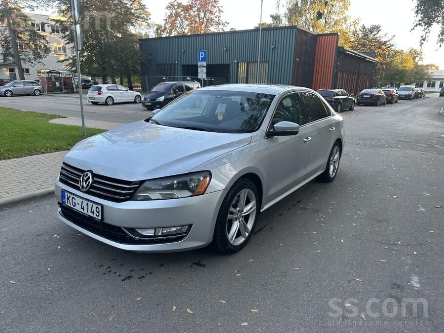 Grey Volkswagen Passat B7 2014 in Riga, with an engine capacity of 2.50 L and mileage of 154 thousand km for 6350 €, photo 1 on AUTOMOTO.COM.LV