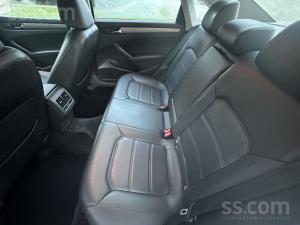 Grey Volkswagen Passat B7 2014 in Riga, with an engine capacity of 2.50 L and mileage of 154 thousand km for 6350 €, photo 8 on AUTOMOTO.COM.LV