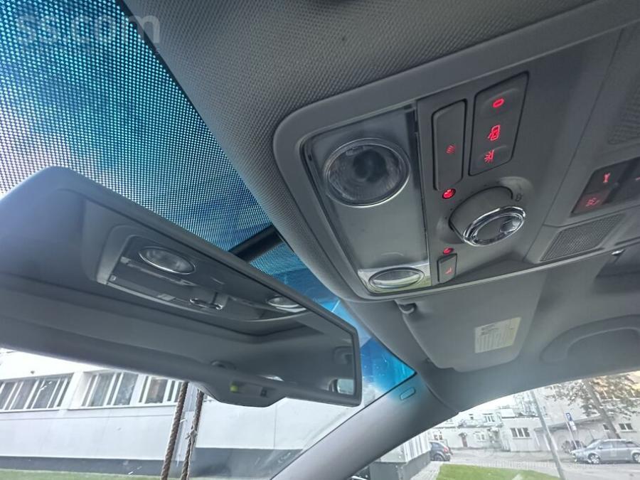 Grey Volkswagen Passat B7 2014 in Riga, with an engine capacity of 2.50 L and mileage of 154 thousand km for 6350 €, photo 18 on AUTOMOTO.COM.LV