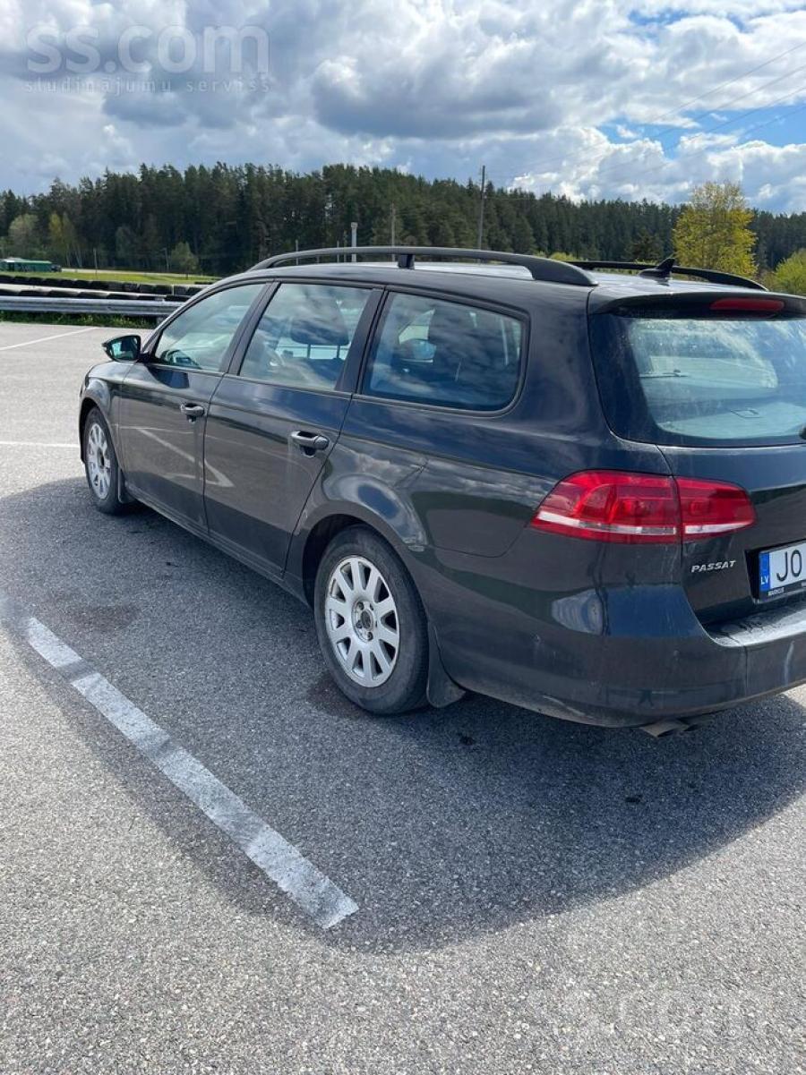 Pelēks Volkswagen Passat B7 2011 Valmiera, ar dzinēja tilpumu 2.00 L un nobraukumu 446 tūkst. km par 5500 €, foto 3 vietnē AUTOMOTO.COM.LV