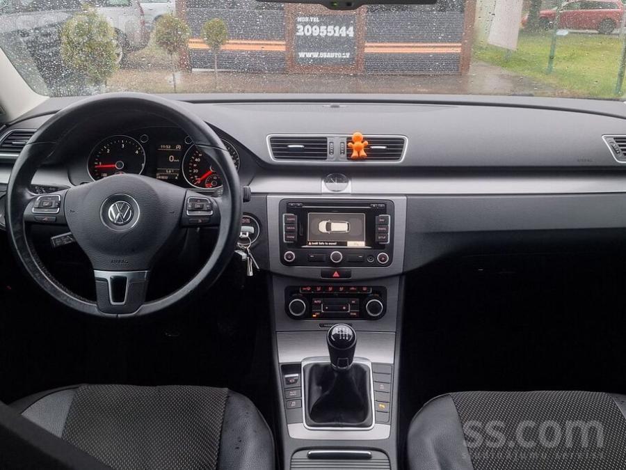 Pelēks Volkswagen Passat B7 2011 Cēsis, ar dzinēja tilpumu 2.00 L un nobraukumu 241 tūkst. km par 6900 €, foto 8 vietnē AUTOMOTO.COM.LV