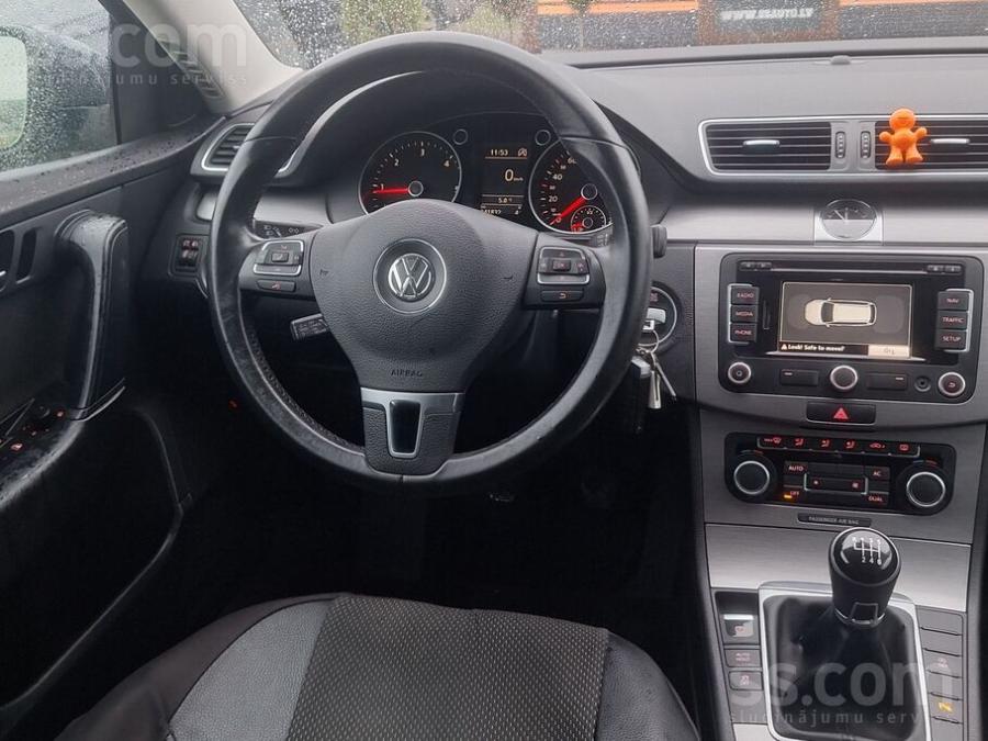 Pelēks Volkswagen Passat B7 2011 Cēsis, ar dzinēja tilpumu 2.00 L un nobraukumu 241 tūkst. km par 6900 €, foto 9 vietnē AUTOMOTO.COM.LV