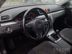Pelēks Volkswagen Passat B7 2011 Cēsis, ar dzinēja tilpumu 2.00 L un nobraukumu 241 tūkst. km par 6900 €, foto 17 vietnē AUTOMOTO.COM.LV