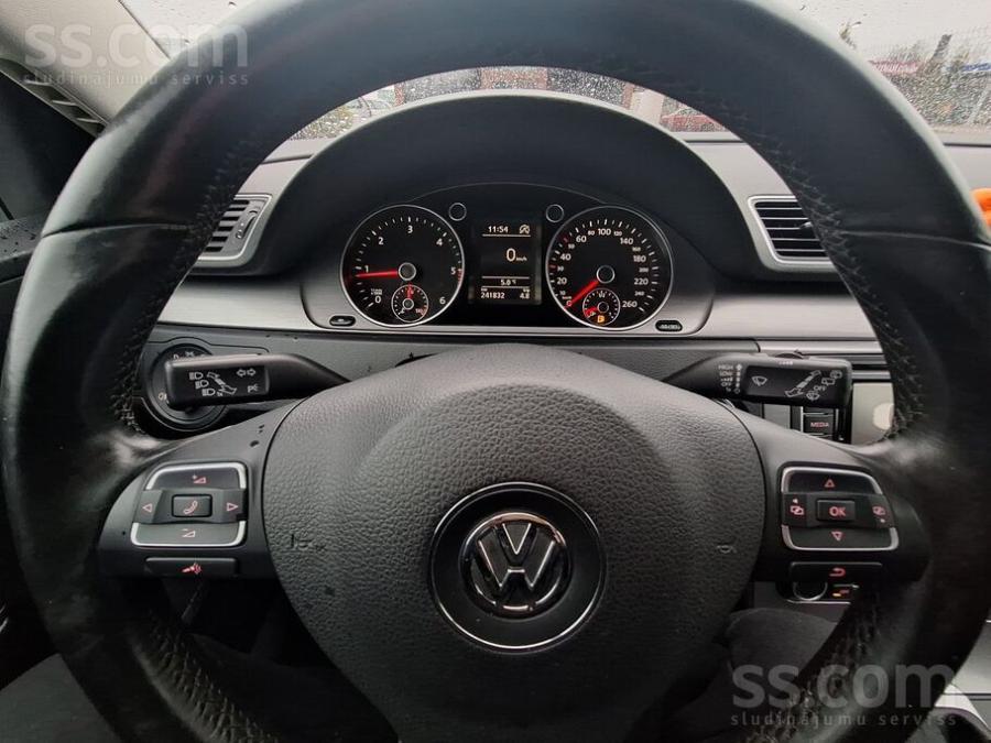 Pelēks Volkswagen Passat B7 2011 Cēsis, ar dzinēja tilpumu 2.00 L un nobraukumu 241 tūkst. km par 6900 €, foto 25 vietnē AUTOMOTO.COM.LV