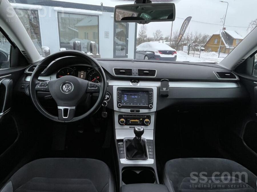 Pelēks Volkswagen Passat B7 2011 Gulbene, ar dzinēja tilpumu 2.00 L un nobraukumu 0 tūkst. km par 7490 €, foto 7 vietnē AUTOMOTO.COM.LV