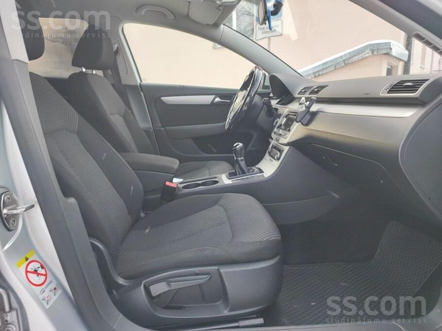 Pelēks Volkswagen Passat B7 2011 Cēsis, ar dzinēja tilpumu 1.40 L un nobraukumu 0 tūkst. km par 5750 €, foto 13 vietnē AUTOMOTO.COM.LV