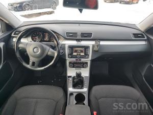 Pelēks Volkswagen Passat B7 2011 Cēsis, ar dzinēja tilpumu 1.40 L un nobraukumu 0 tūkst. km par 5750 €, foto 14 vietnē AUTOMOTO.COM.LV
