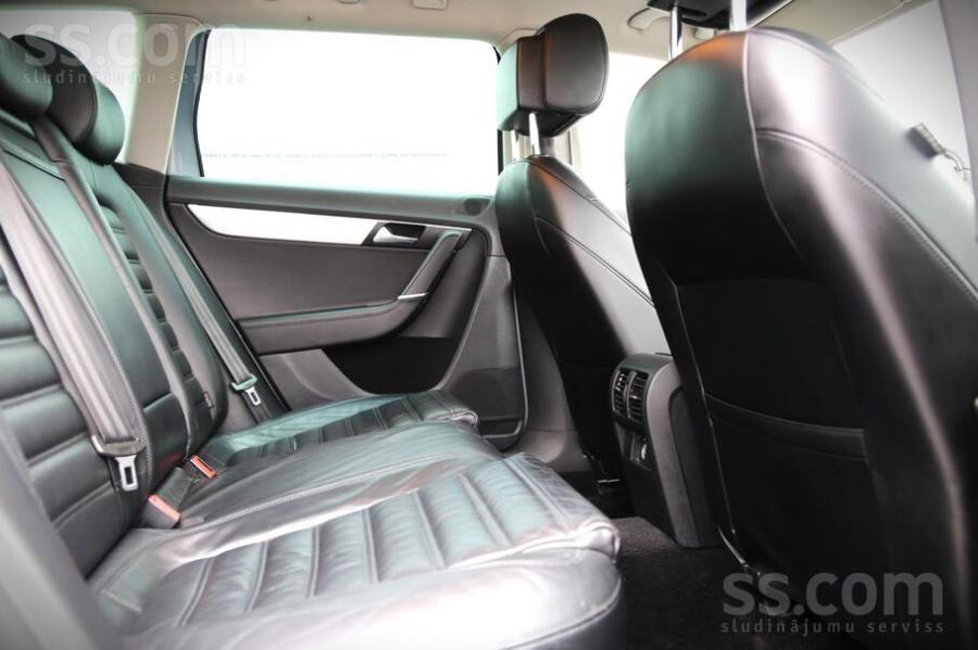Pelēks Volkswagen Passat B7 2011 Rīga, ar dzinēja tilpumu 2.00 L un nobraukumu 423 tūkst. km par 4495 €, foto 17 vietnē AUTOMOTO.COM.LV
