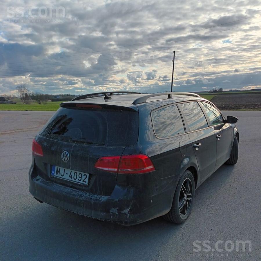 Pelēks Volkswagen Passat B7 2011 Talsi, ar dzinēja tilpumu 2.00 L un nobraukumu 300 tūkst. km par 2850 €, foto 4 vietnē AUTOMOTO.COM.LV