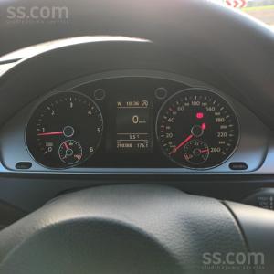 Pelēks Volkswagen Passat B7 2011 Talsi, ar dzinēja tilpumu 2.00 L un nobraukumu 300 tūkst. km par 2850 €, foto 8 vietnē AUTOMOTO.COM.LV